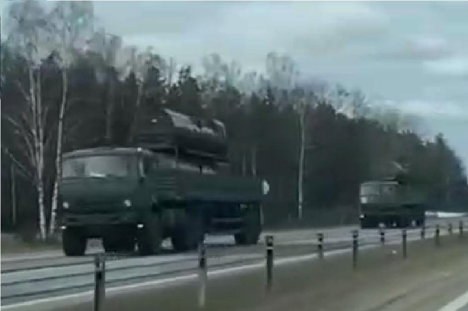 Rosja przewozi rakiety Iskander przez terytorium Białorusi (WEBSTORIES)