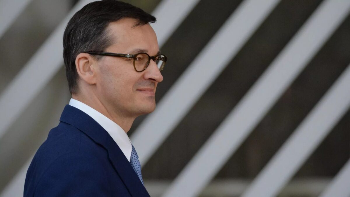 Morawiecki ma problemy! Komisja śledcza ds. afery wizowej skierowała 11 zawiadomień do prokuratury